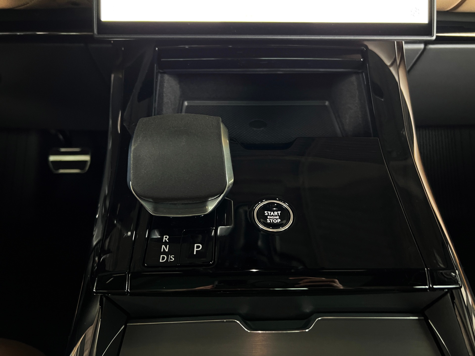 Used 2025 Land Rover Range Rover Sport P460e Dynamic SE For Sale ...